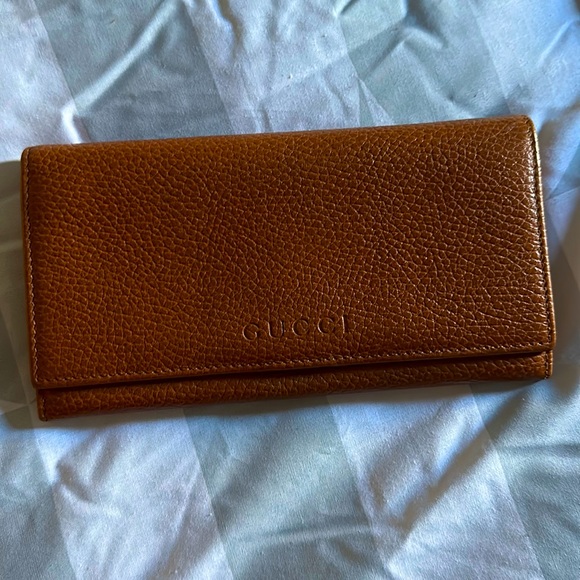 Gucci | Bags | Authentic Gucci Wallet | Poshmark